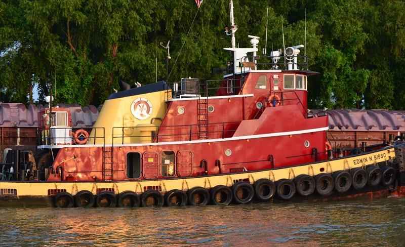 EDWIN N.BISSO - Vesseljoin