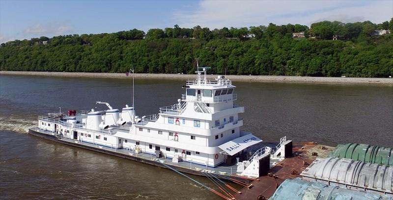 SALLY ARCHER - Vesseljoin