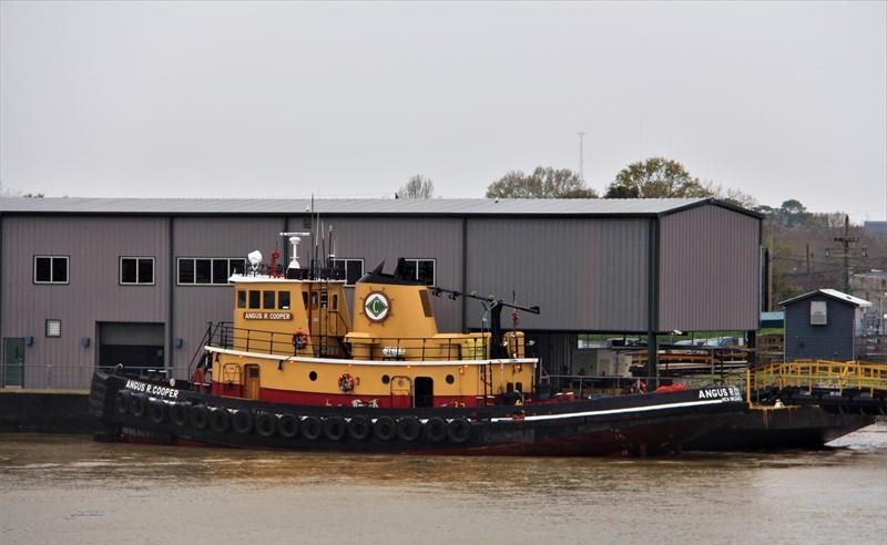 ANGUS R COOPER - Vesseljoin