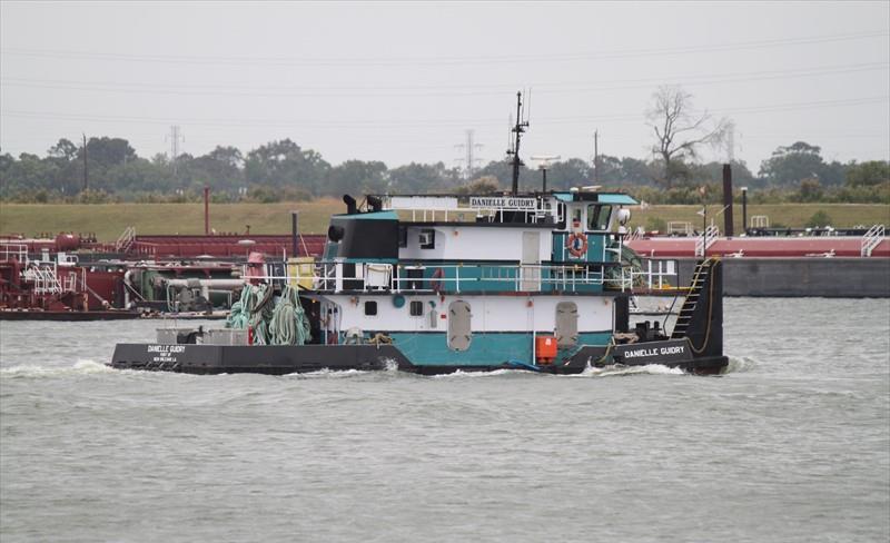 DANIELLE GUIDRY - Vesseljoin