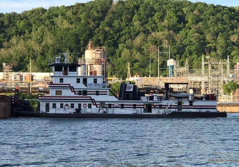 CAPT GERALD BOGGS - Vesseljoin