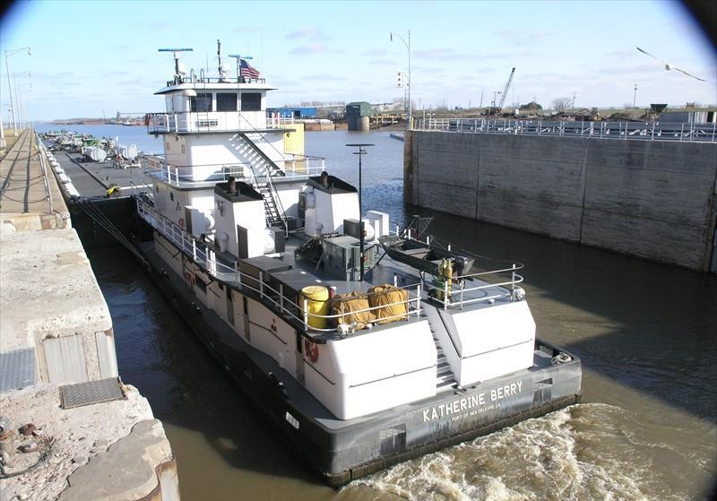 KATHERINE BERRY - Vesseljoin