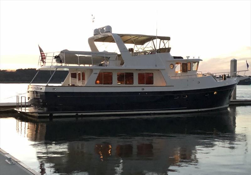 DIVISION BELLE - Vesseljoin