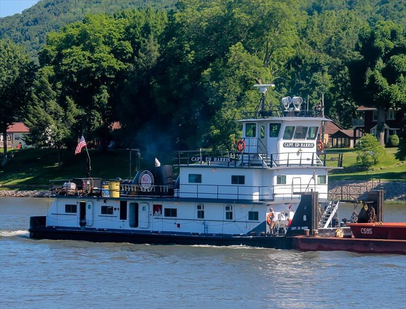 CAPT. ED HARRIS - Vesseljoin