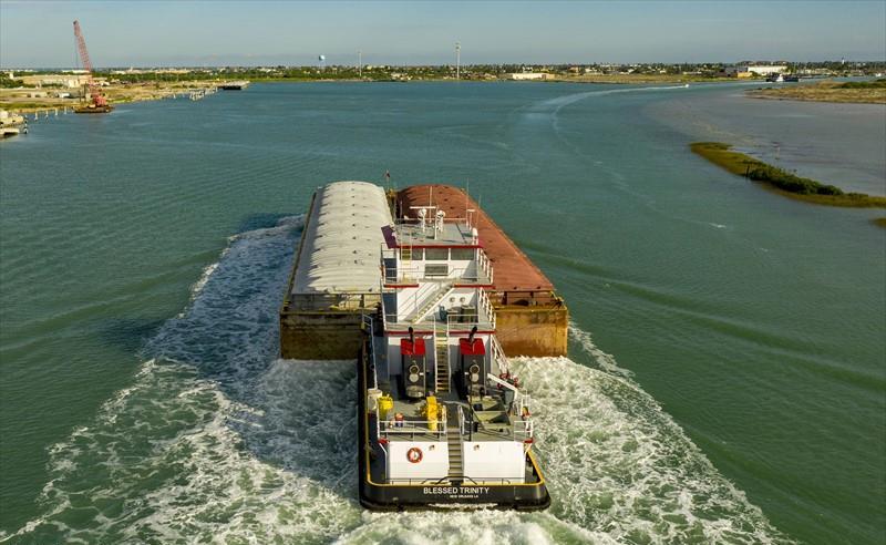 BLESSED TRINITY - Vesseljoin