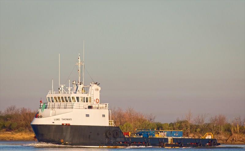 LUKE THOMAS - Vesseljoin