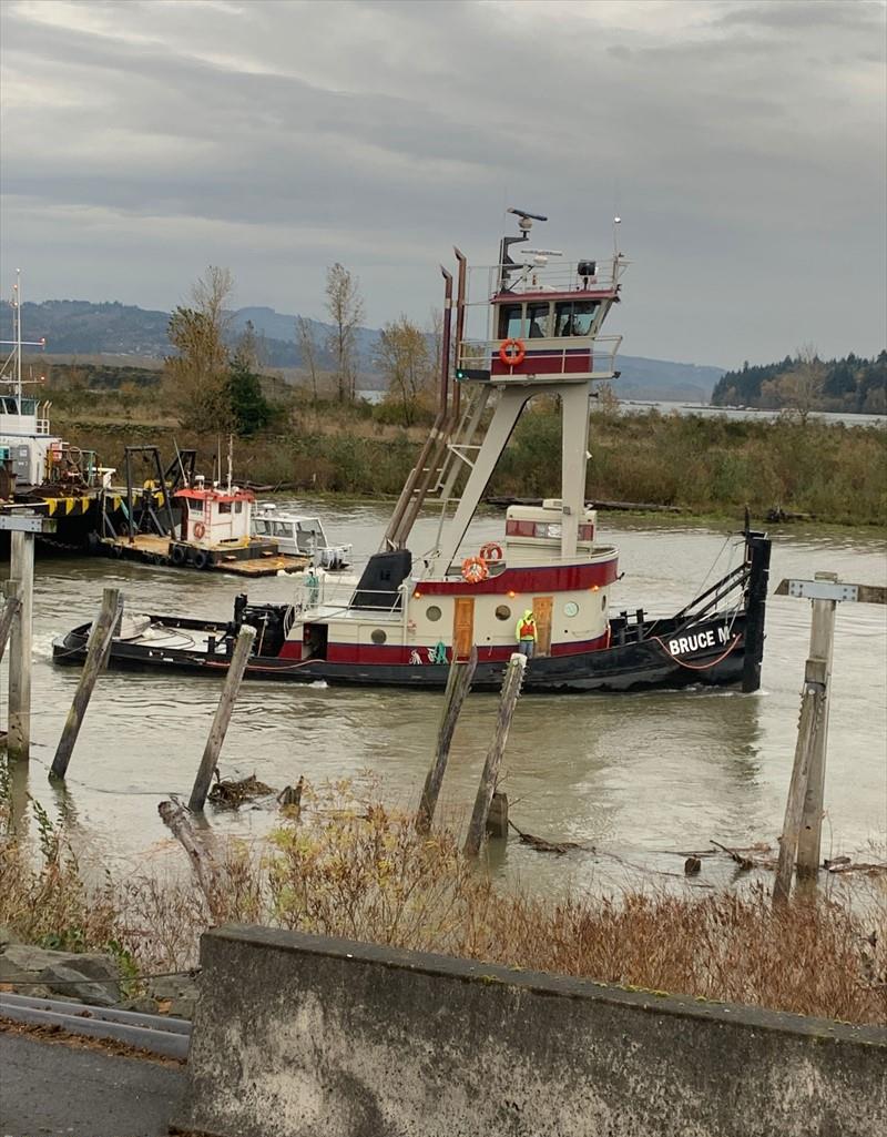 BRUCE M - Vesseljoin