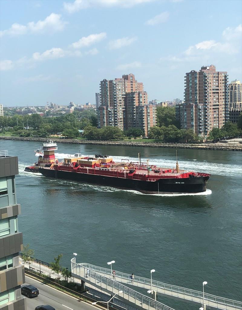 LAURIE ANN REINAUER - Vesseljoin