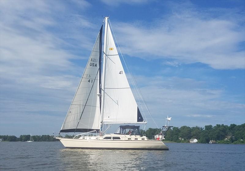 DANCING ON THE EDGE - Vesseljoin