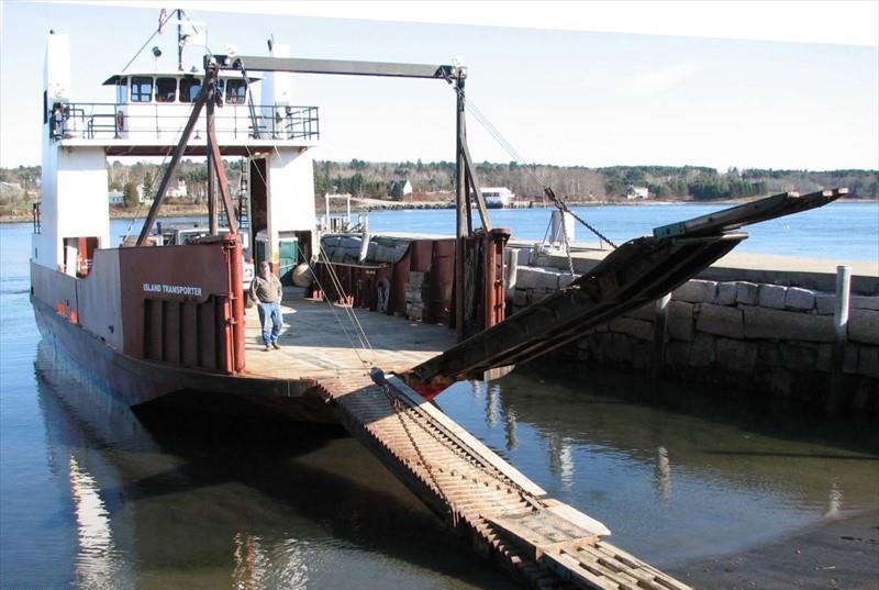 ISLAND TRNASPORTER - Vesseljoin