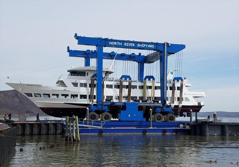 HARBOR LIGHTS - Vesseljoin