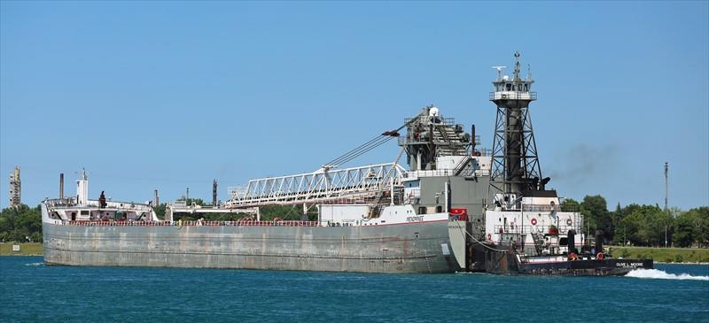 OLIVE L.MOORE - Vesseljoin