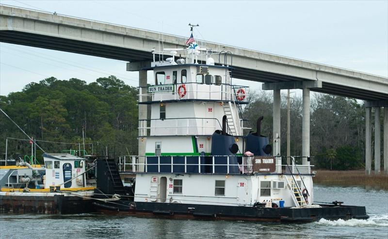 TUG SUN TRADER - Vesseljoin