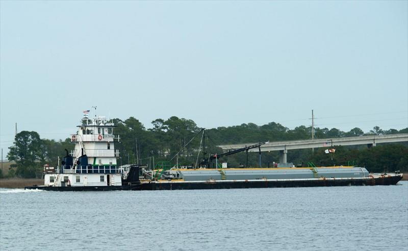 TUG SUN TRADER - Vesseljoin