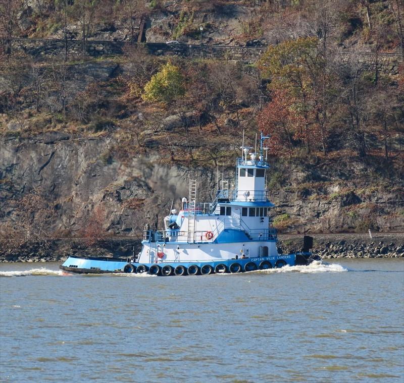 CAPT WILLIE LANDERS - Vesseljoin