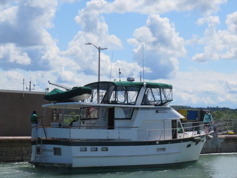 GOOD DAY SUNSHINE - Vesseljoin