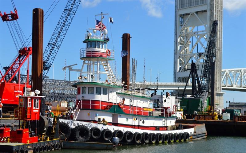 AMY E.HEBERT - Vesseljoin