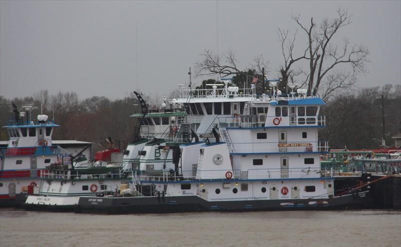 CAPT RICKY TORRES - Vesseljoin