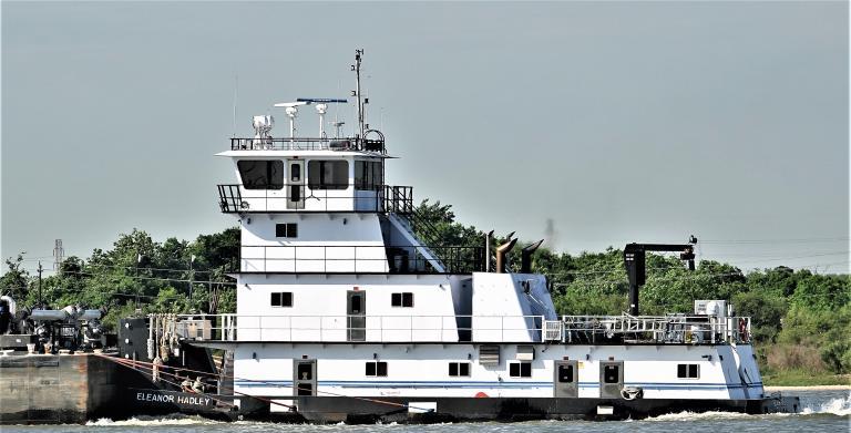 ELEANOR HADLEY - Vesseljoin