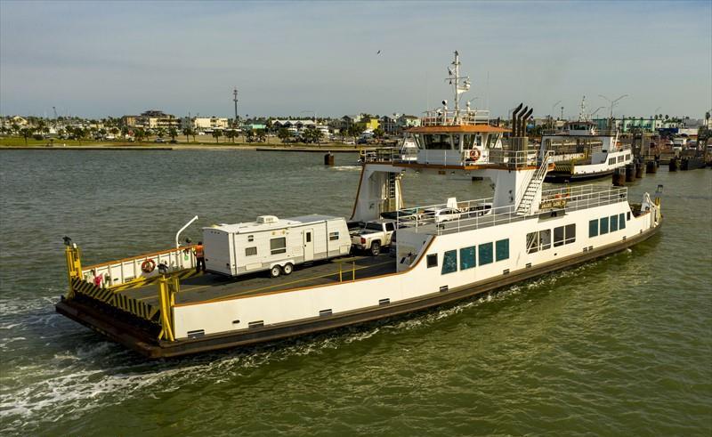 AMADEO SAENZ JR - Vesseljoin