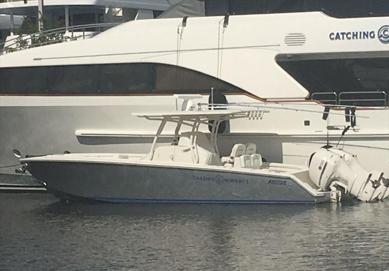 CHASING MOMENTS - Vesseljoin