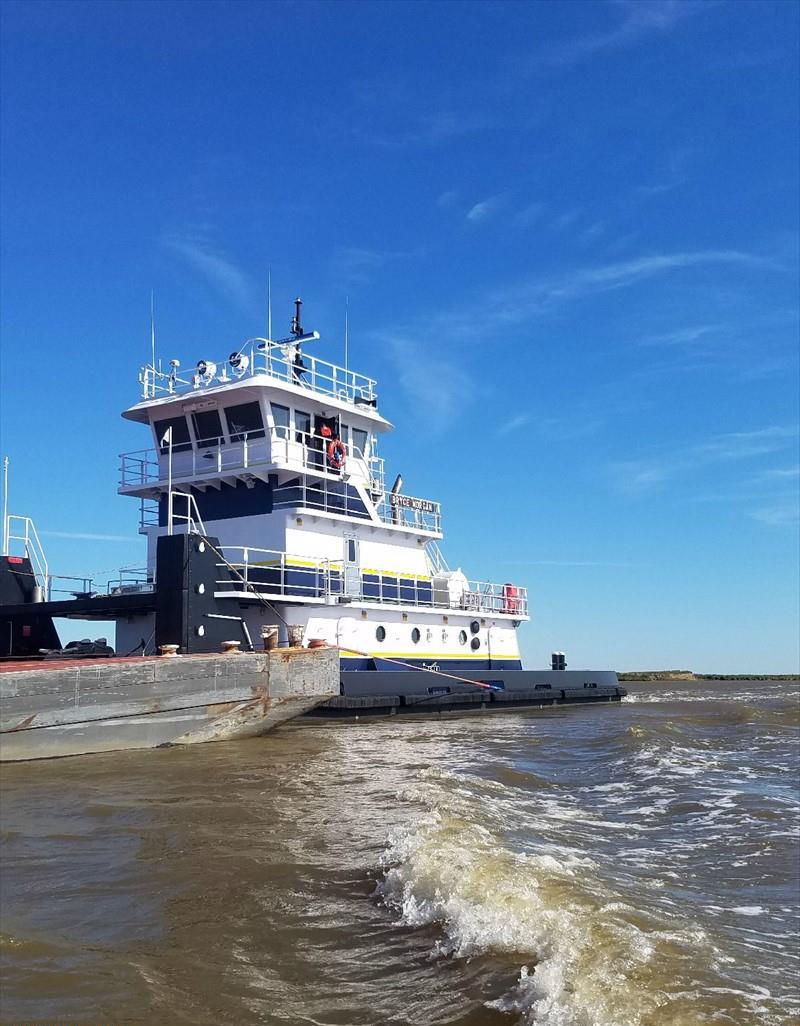 BRYCE MORGAN - Vesseljoin