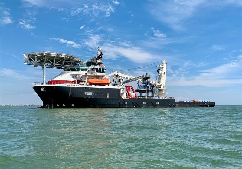 PAUL CANDIES - Vesseljoin