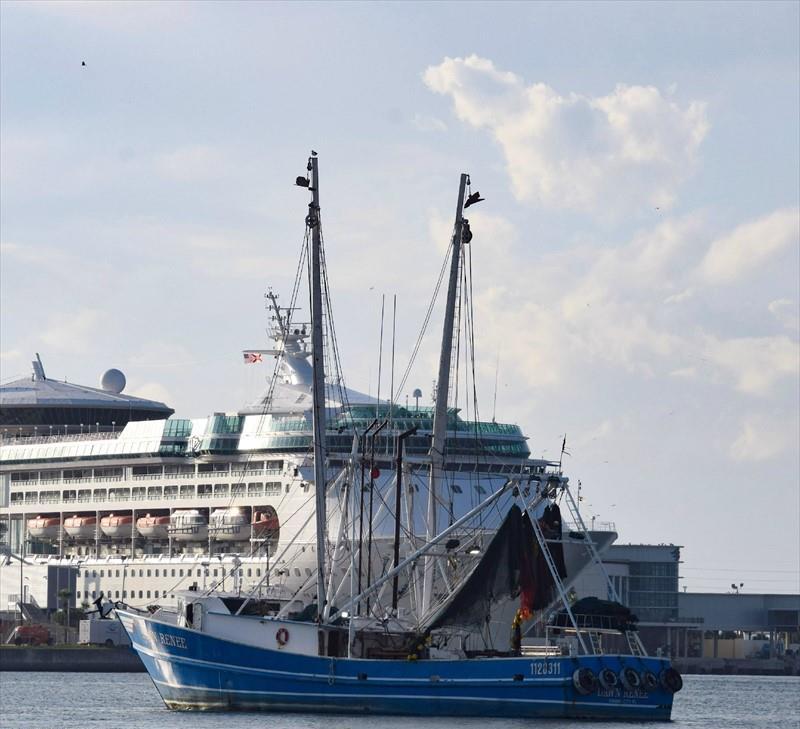 DAWN RENEE - Vesseljoin