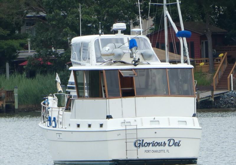 GLORIOUS DEI - Vesseljoin