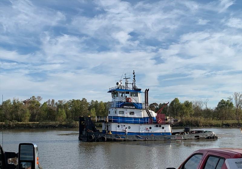 UNCLE BLUE - Vesseljoin