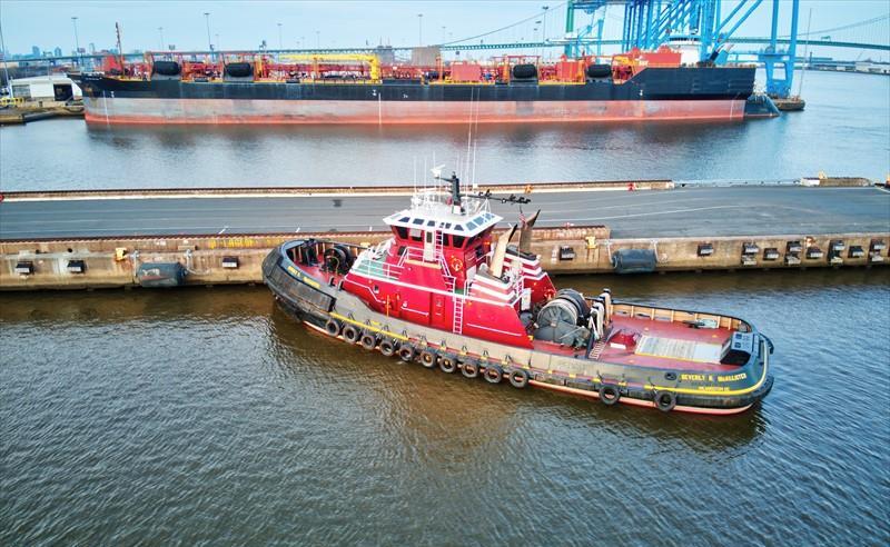 BEVERLY R.MCALLISTER - Vesseljoin