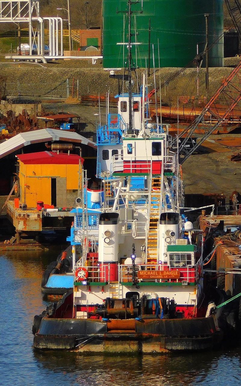 MICHAEL L DAIGLE - Vesseljoin