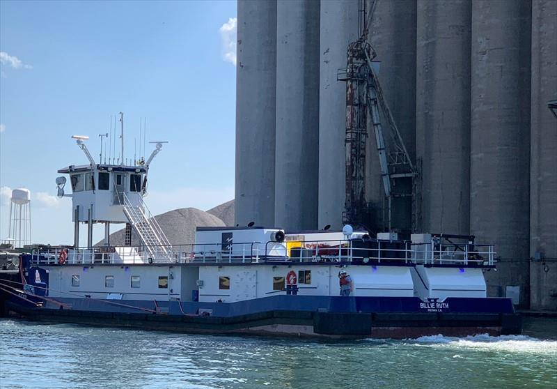 BILLIE RUTH - Vesseljoin