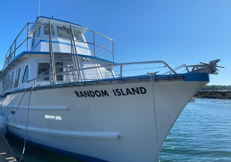 RANDOM ISLAND - Vesseljoin