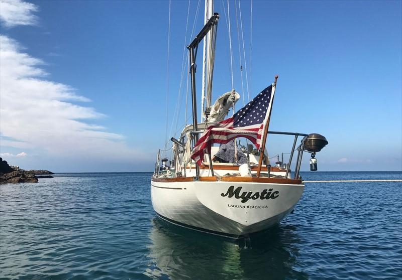 EMMY ROSE - Vesseljoin