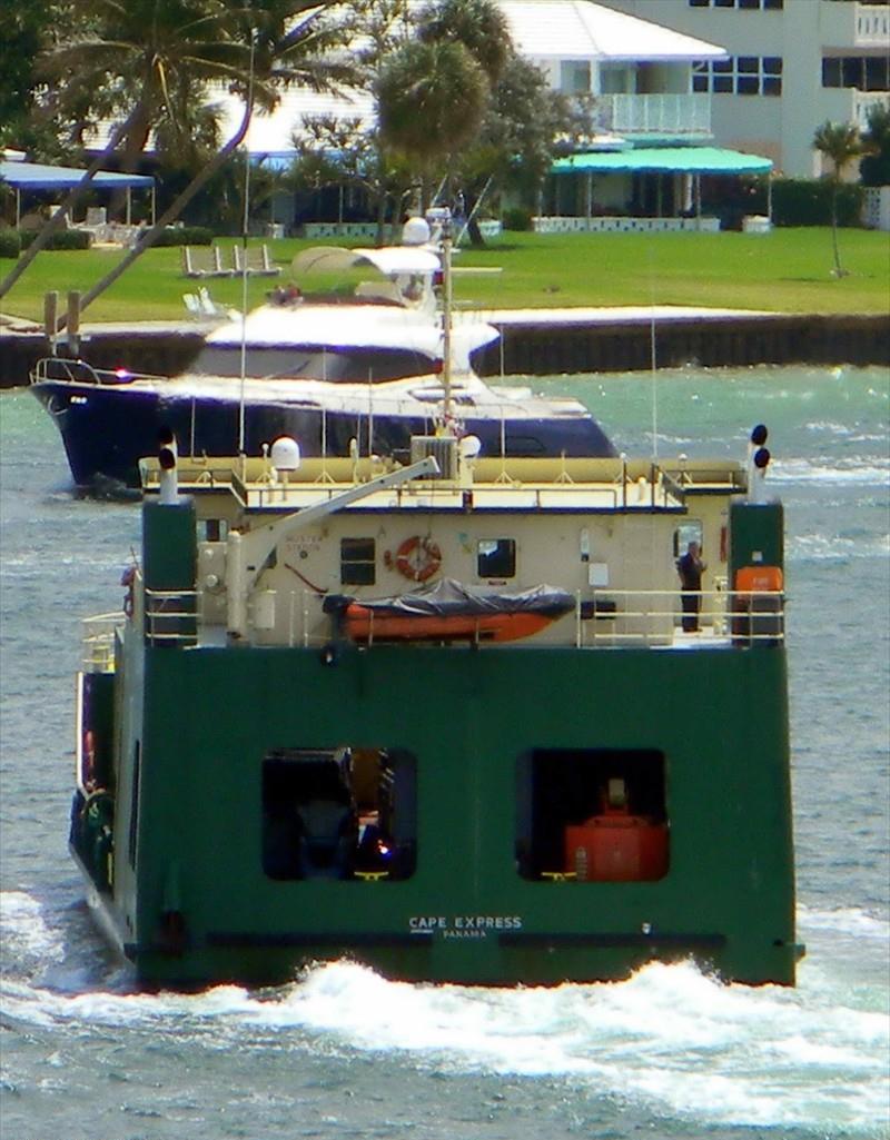 CAPE EXPRESS - Vesseljoin