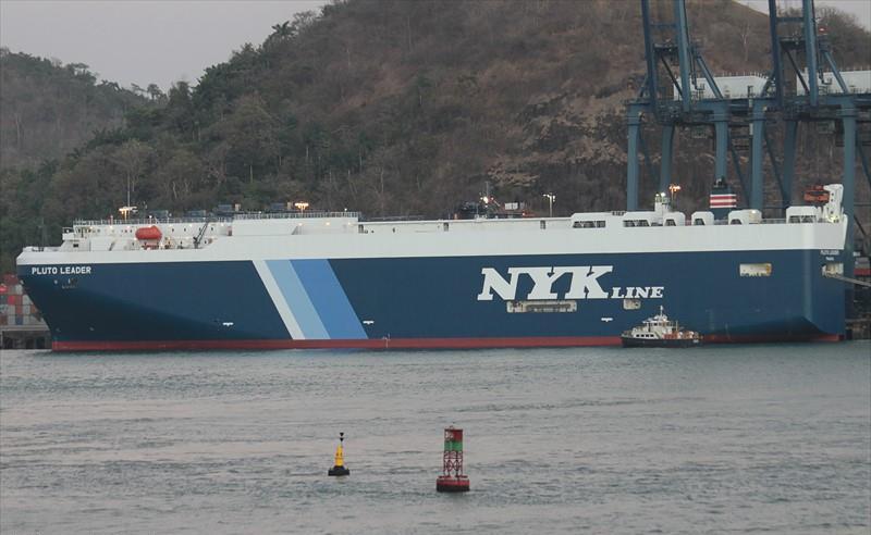 PLUTO LEADER - Vesseljoin