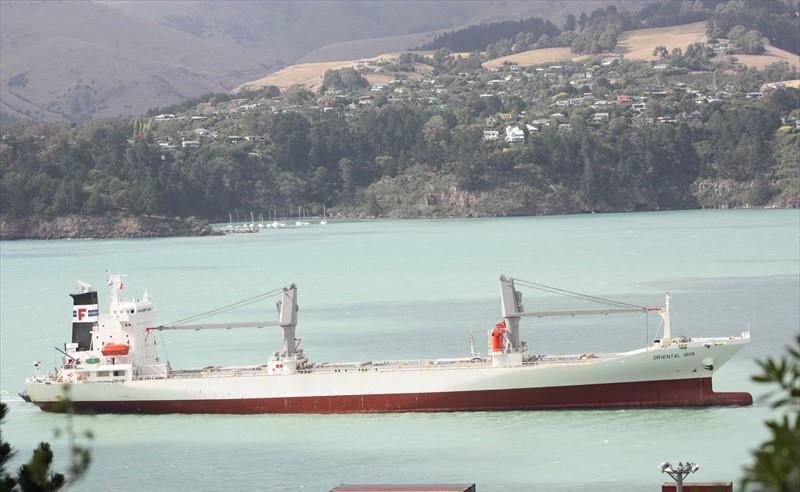 ORIENTAL IRIS - Vesseljoin