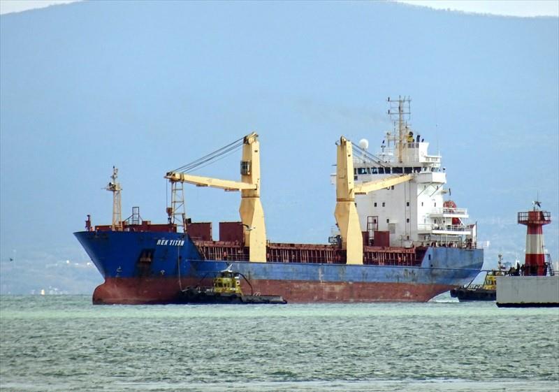 RED TITAN - Vesseljoin