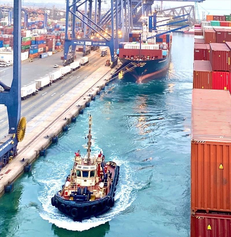 SVITZER ORYX - Vesseljoin