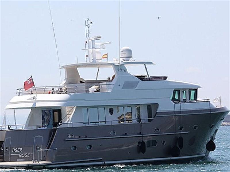 TIGER ROSE - Vesseljoin