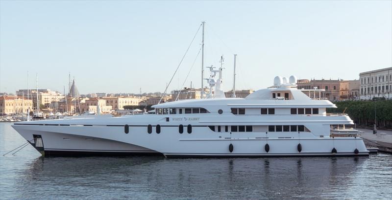 WHITE RABBIT - Vesseljoin