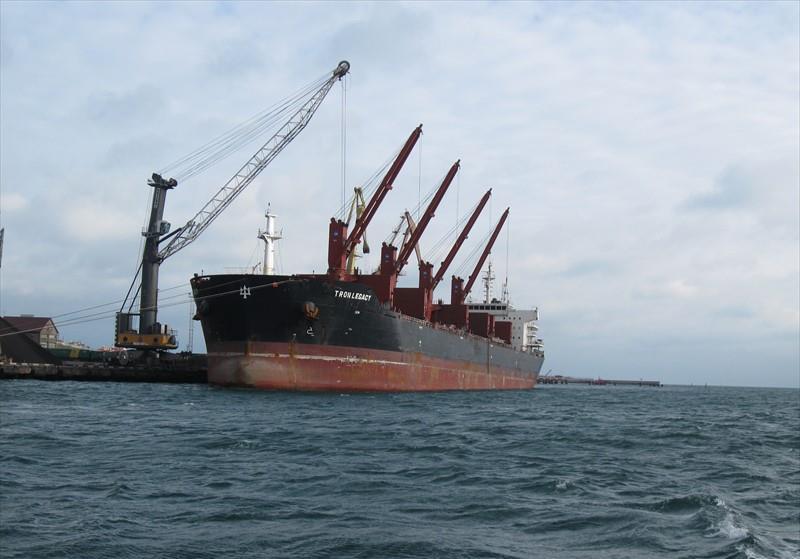 QING DAO GANG DA GANG - Vesseljoin