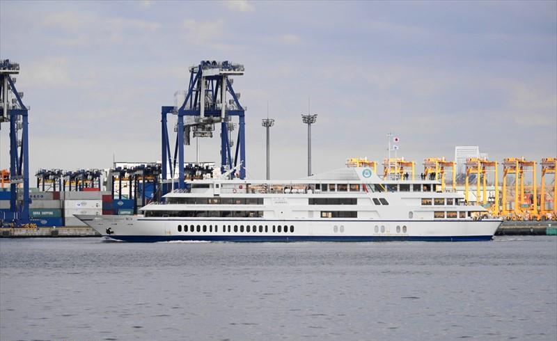 SYMPHONY MODERNA - Vesseljoin