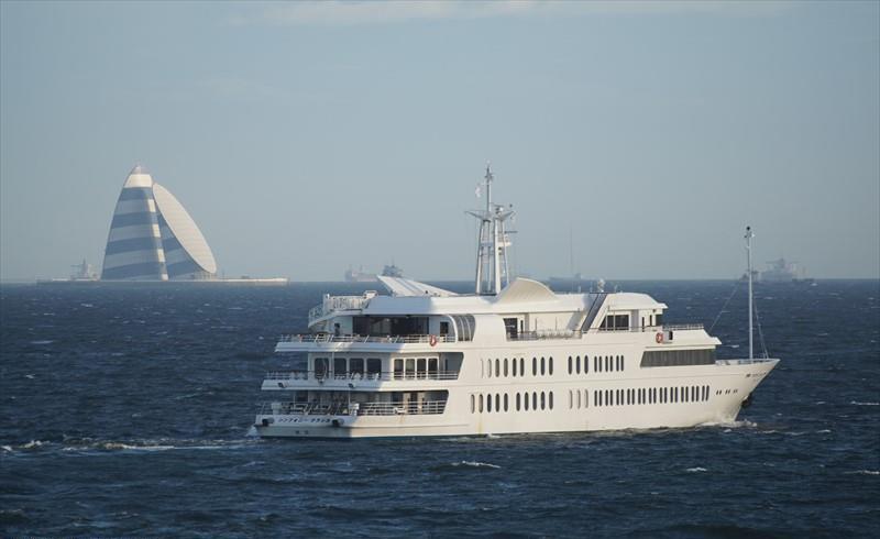 SYMPHONY CLASSICA - Vesseljoin