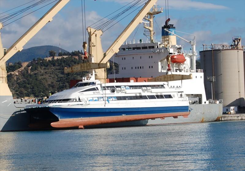 FLYING CAR FERRY - Vesseljoin