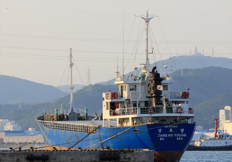 JANGHO YOUNG - Vesseljoin