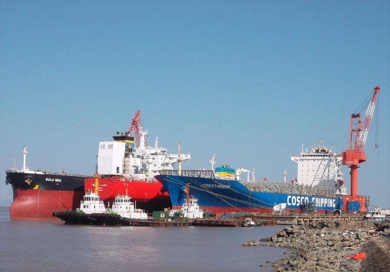 COSCO PIRAEUS - Vesseljoin