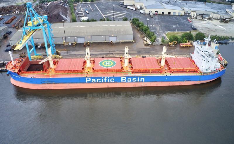 PELICAN ISLAND - Vesseljoin