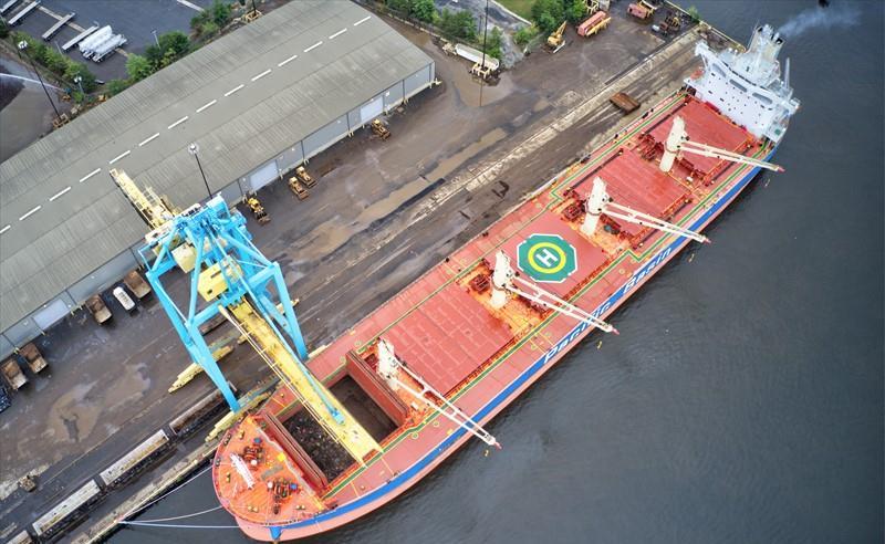 PELICAN ISLAND - Vesseljoin